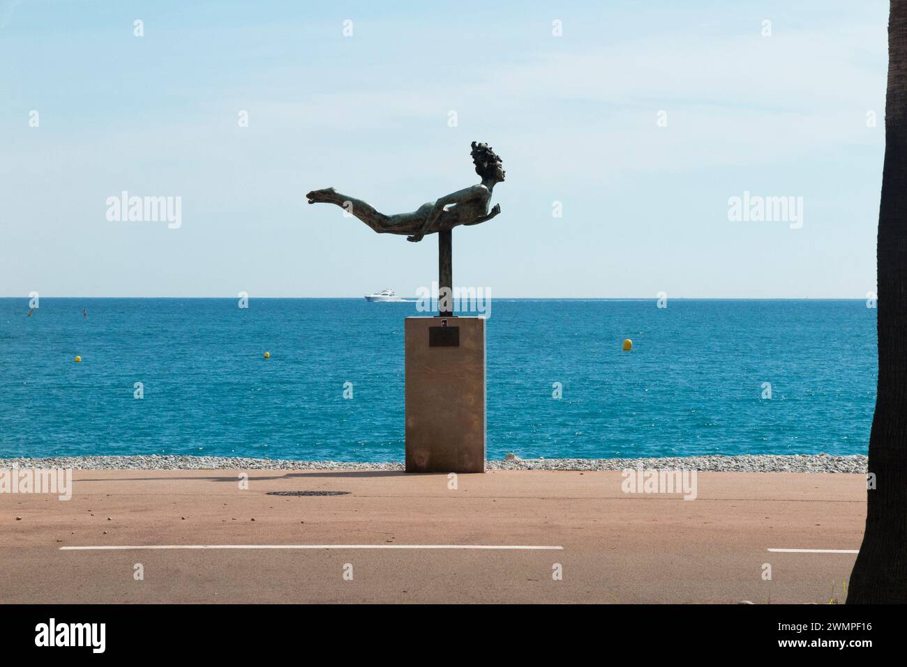 Statue de plage hi-res stock photography and images - Alamy