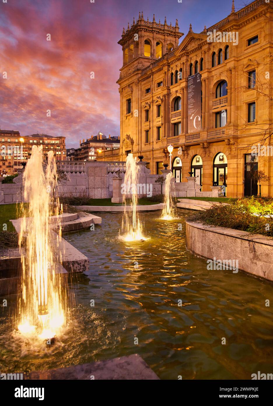Reina regente donostia hi-res stock photography and images - Alamy