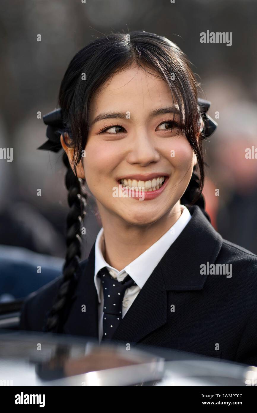 Jisoo departs from the Christian Dior Fall/Winter 2024-2025 ready-to ...