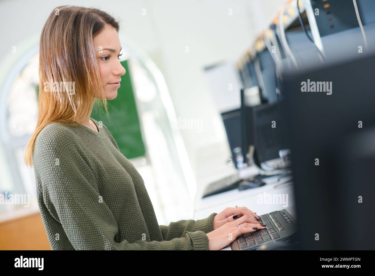 Ergonomic typing hi-res stock photography and images - Alamy