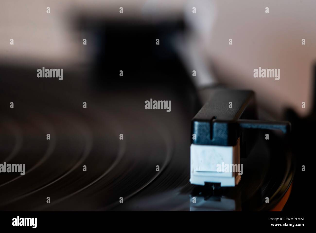 Record groove close up hi-res stock photography and images - Alamy