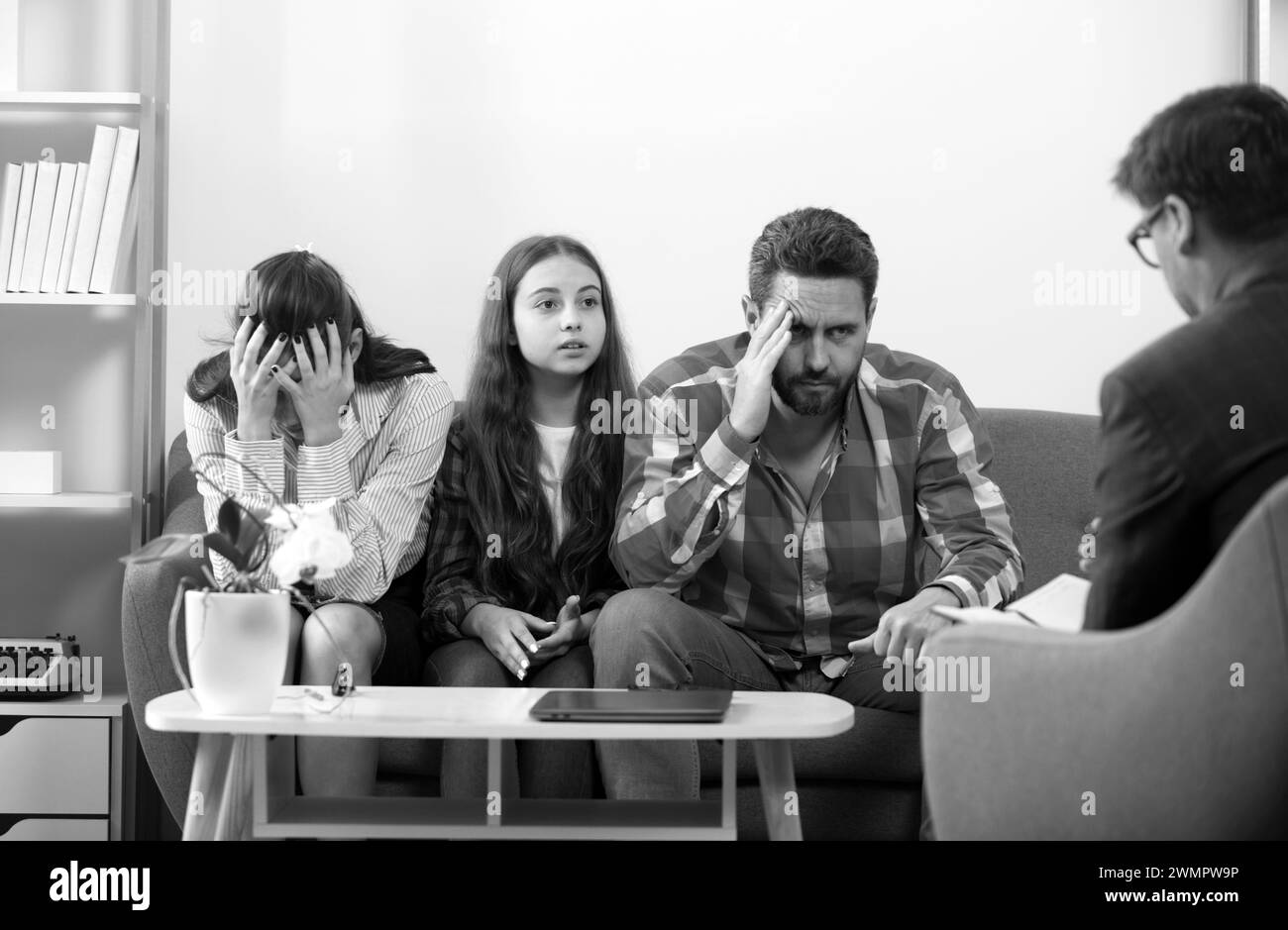 Family at psychology session. Psychological parents problem. Social ...