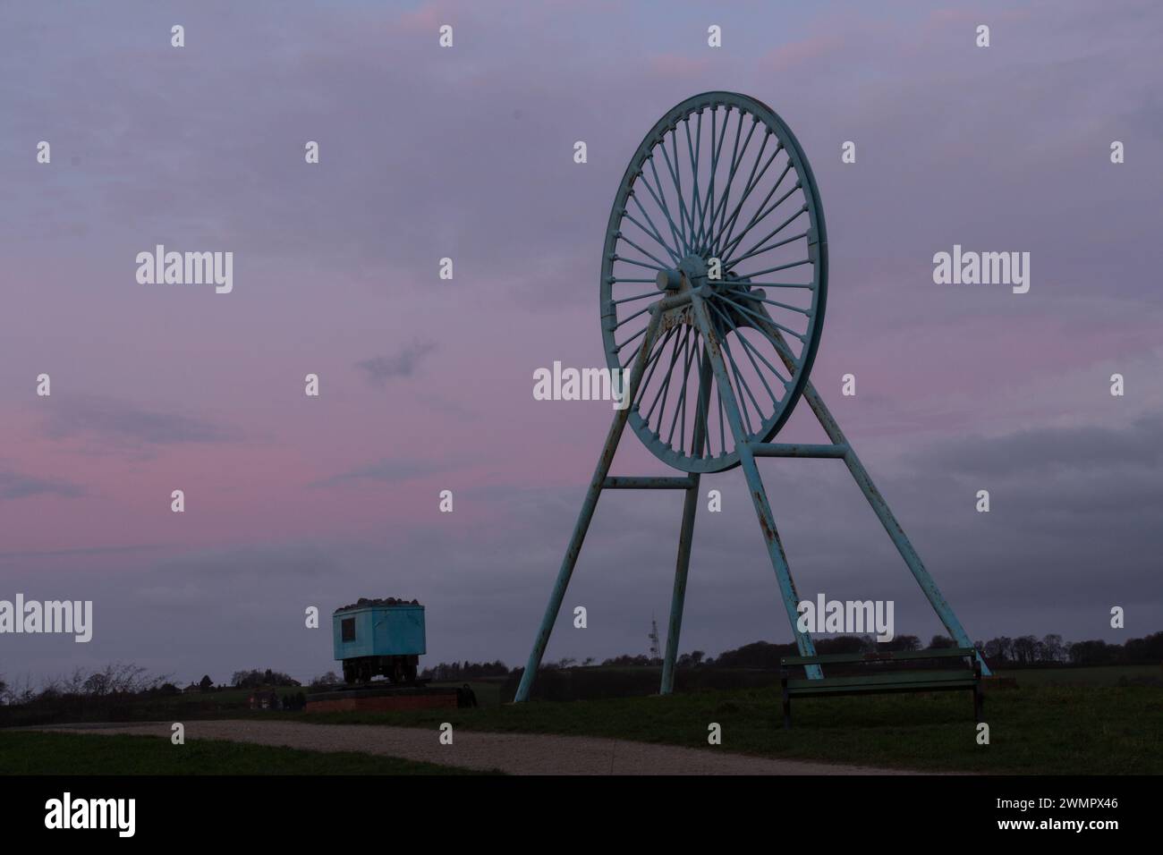 Pit wheel memorial Apedale sunset Stock Photo - Alamy