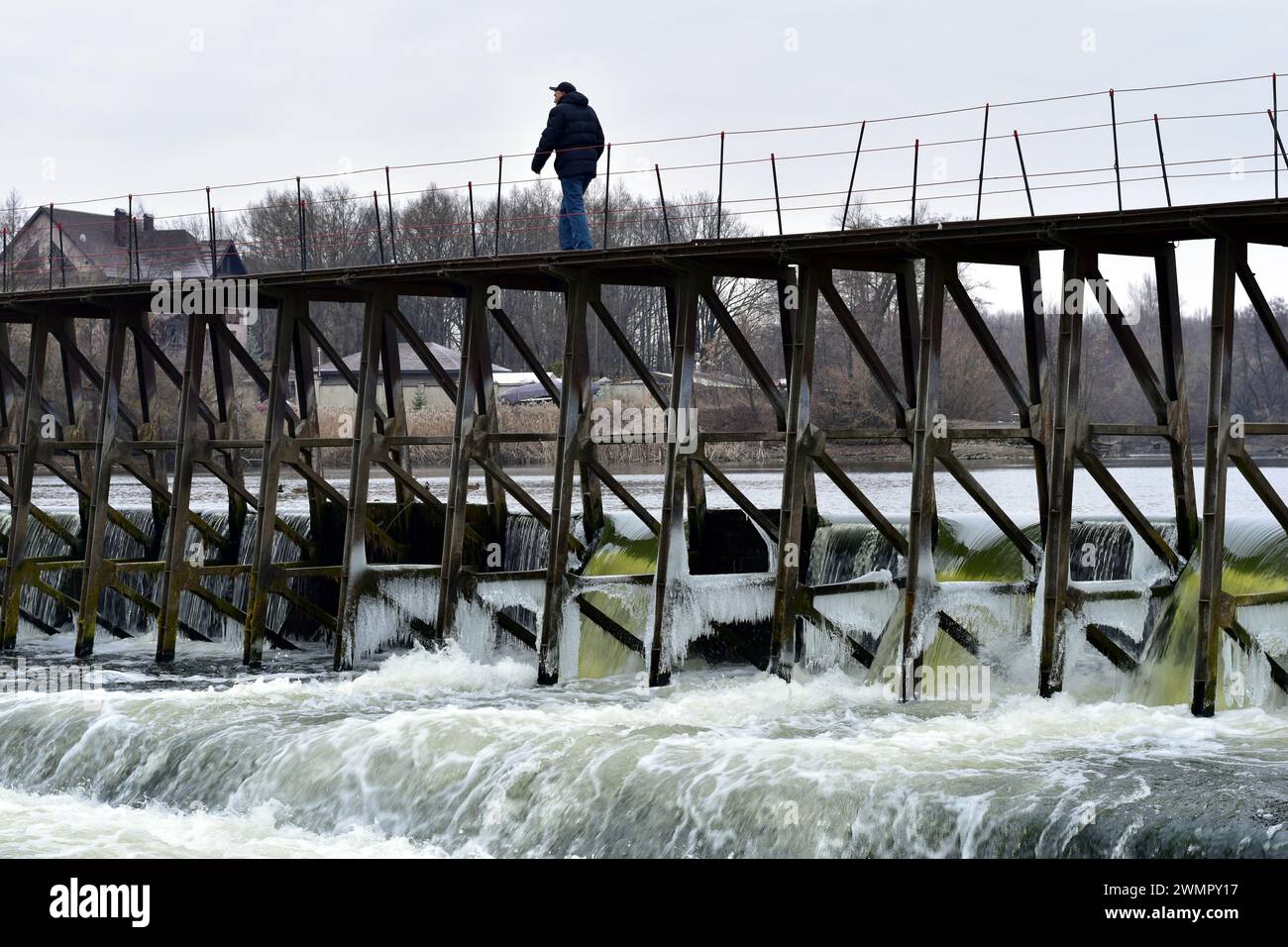 Rolling barrage hi-res stock photography and images - Alamy
