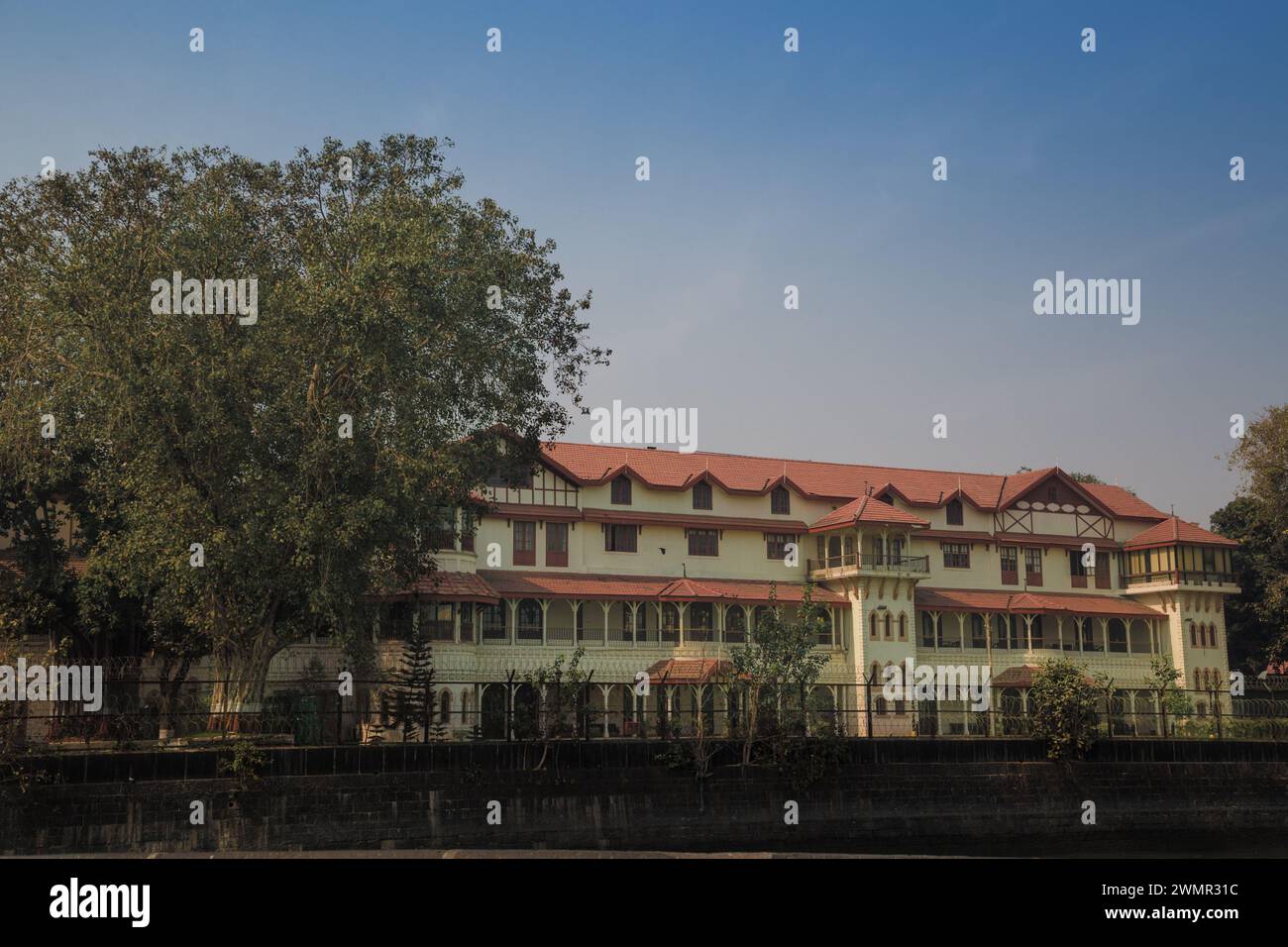 A Heritage building in south Mumbai Stock Photo - Alamy