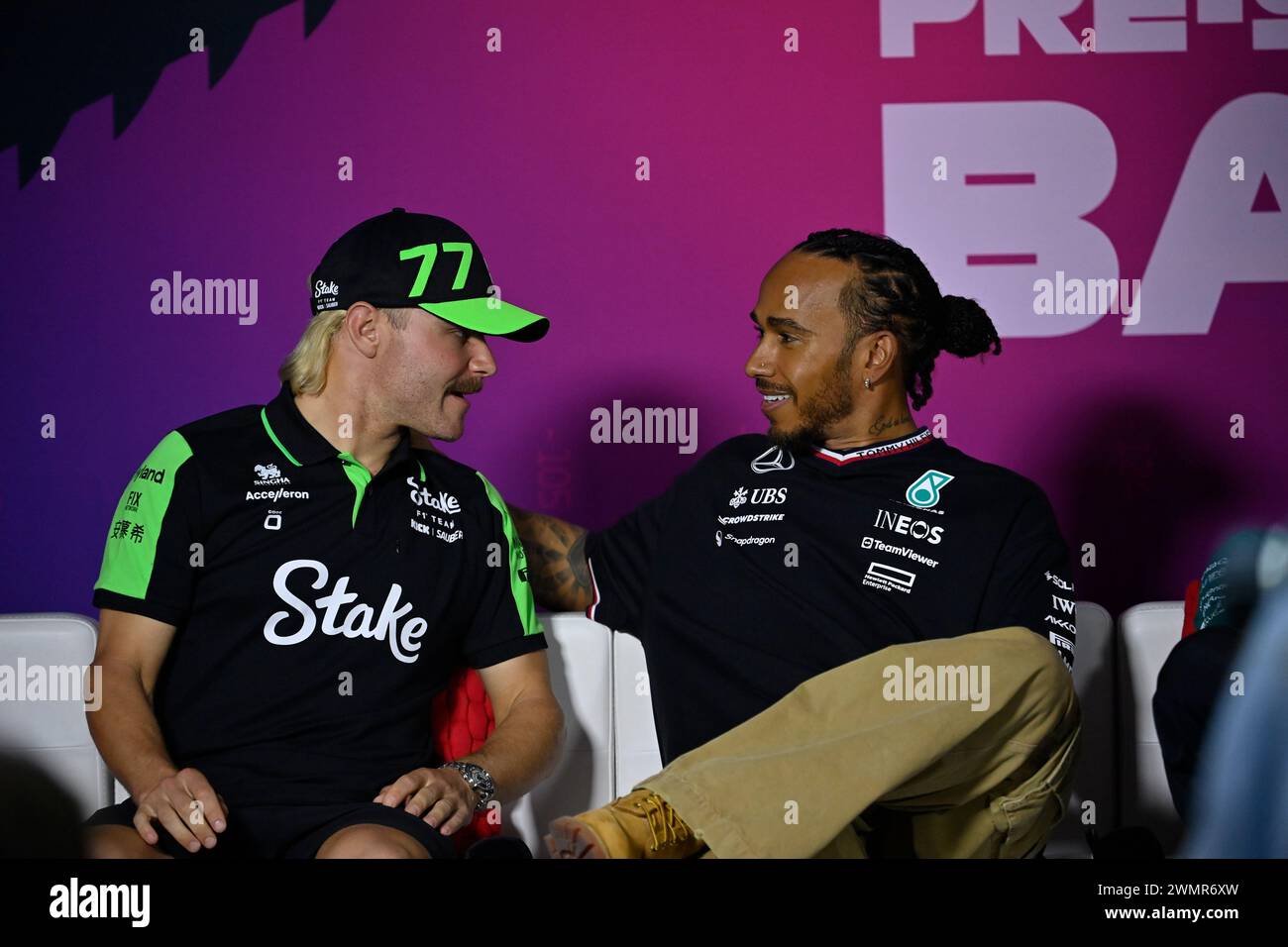 Stake sauber f1 team and lewis hamilton hi-res stock photography and ...