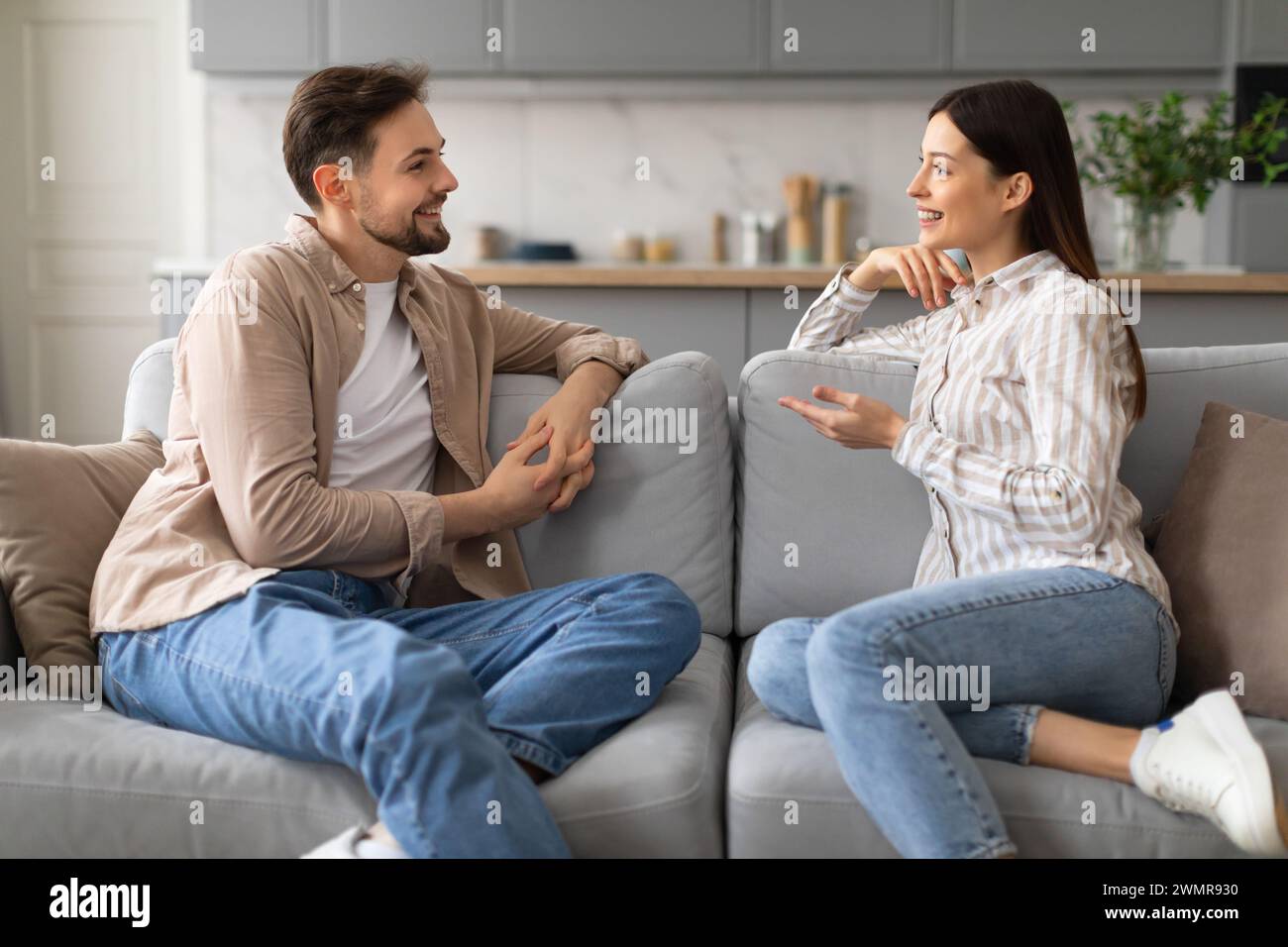 Engaging in animated conversation hi-res stock photography and images ...