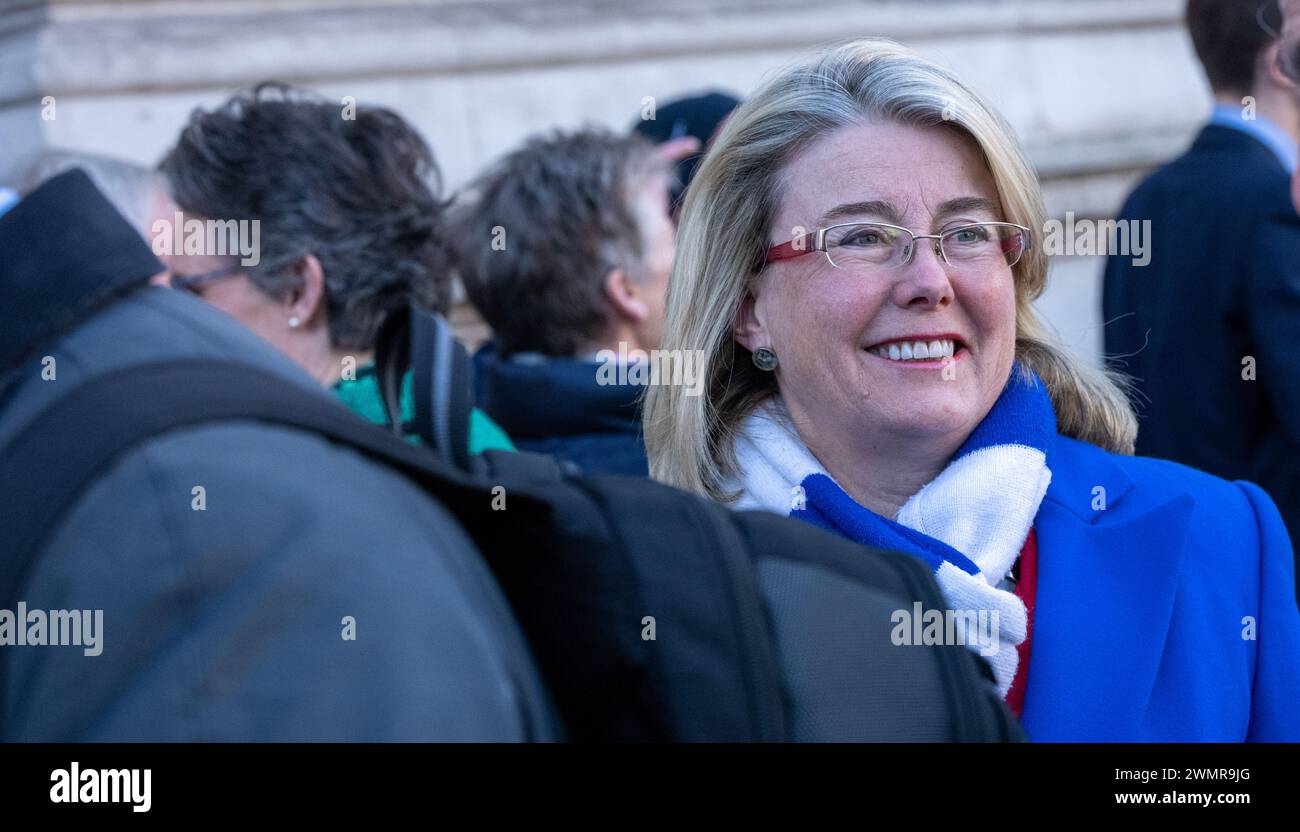 Anna firth mp hi-res stock photography and images - Alamy
