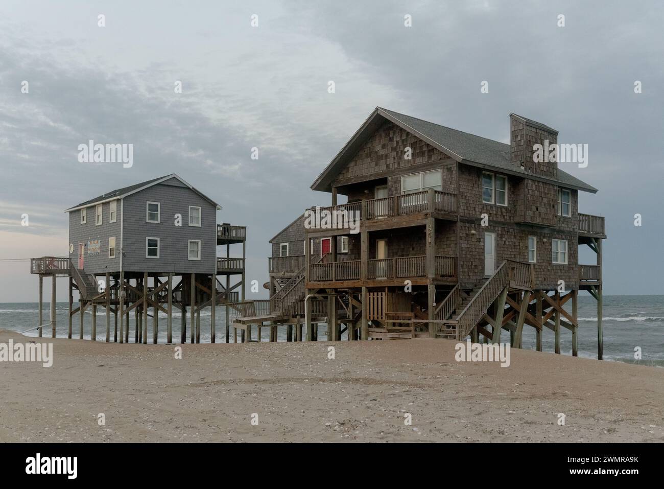Houses crumble into the sea in Outer Banks due to some of the most ...