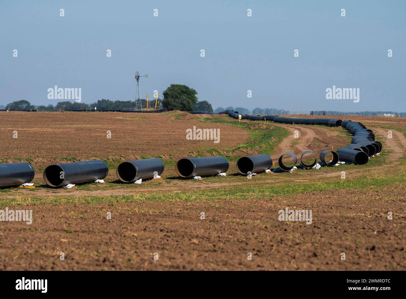 Argentine pipeline hi-res stock photography and images - Alamy