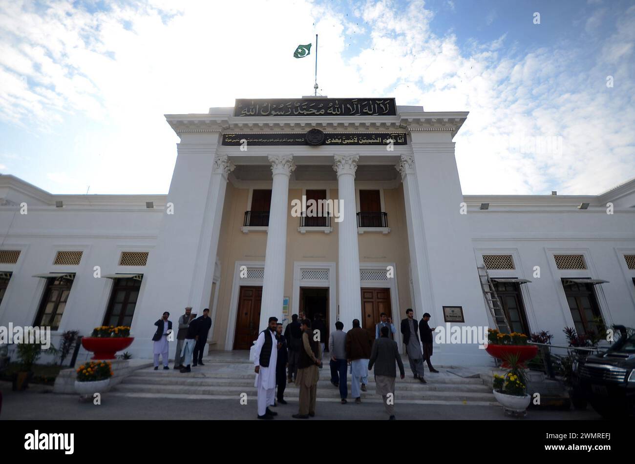Peshawar, Peshawar, Pakistan. 27th Feb, 2024. Workers renovate ...