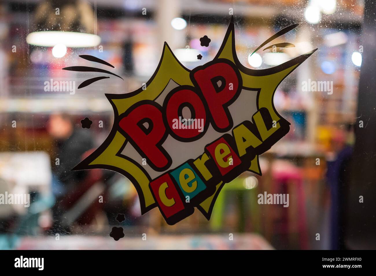 Pop cereal cafe hi-res stock photography and images - Alamy