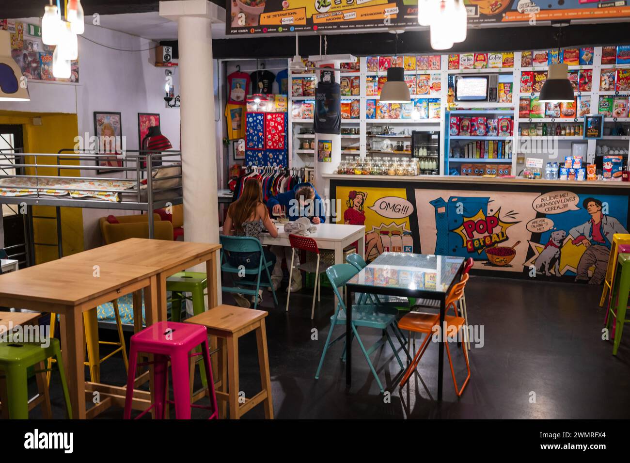 Pop cereal cafe hi-res stock photography and images - Alamy