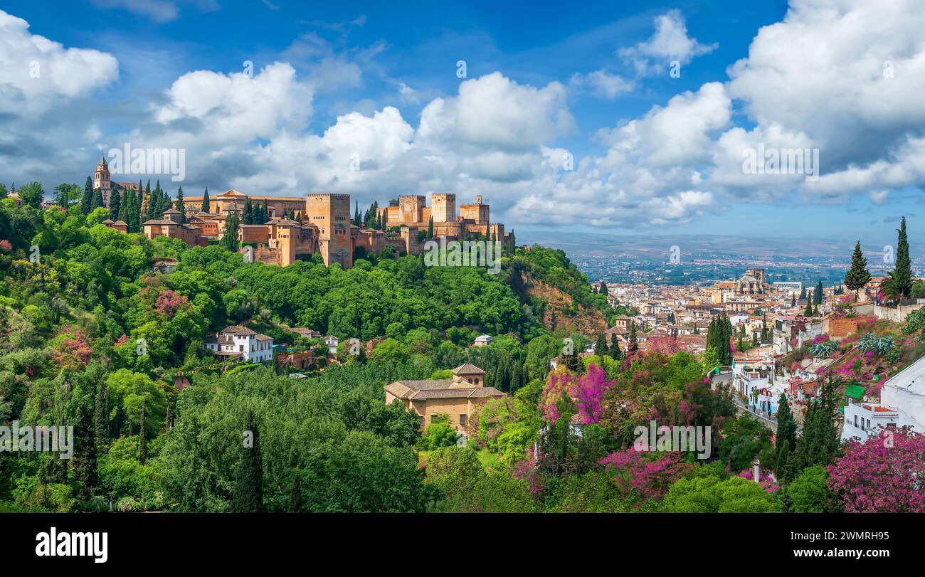 Discover the splendor of Alhambra Palace, a pinnacle of Moorish art in ...