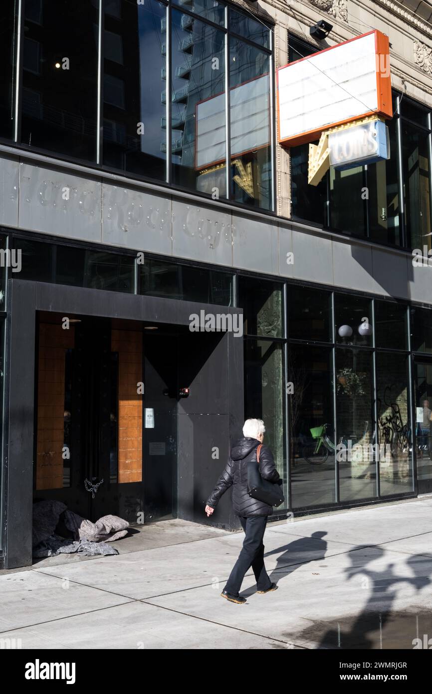 Seattle, USA. 13 Feb, 2024. Downtown Seattle empty retail Stock Photo ...