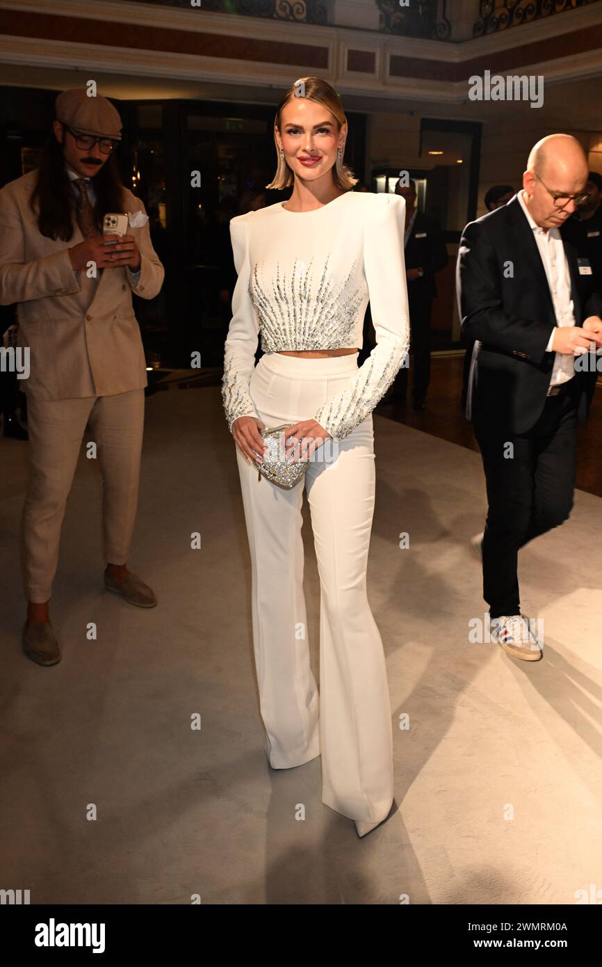 Munich, Germany. 27th Feb, 2024. Model Darya Strelnikova stands on the ...