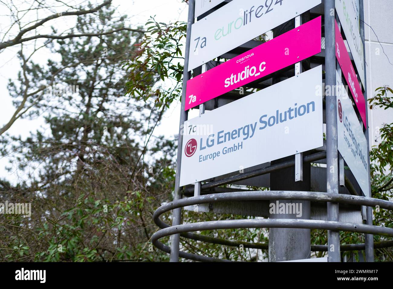 LG Energy Solution Ltd battery manufacturing company Advertising banner ...
