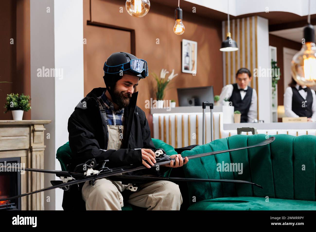 Male guest hi-res stock photography and images - Alamy