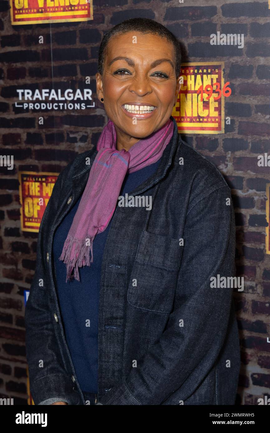 Adjoa andoh theatre hi-res stock photography and images - Alamy