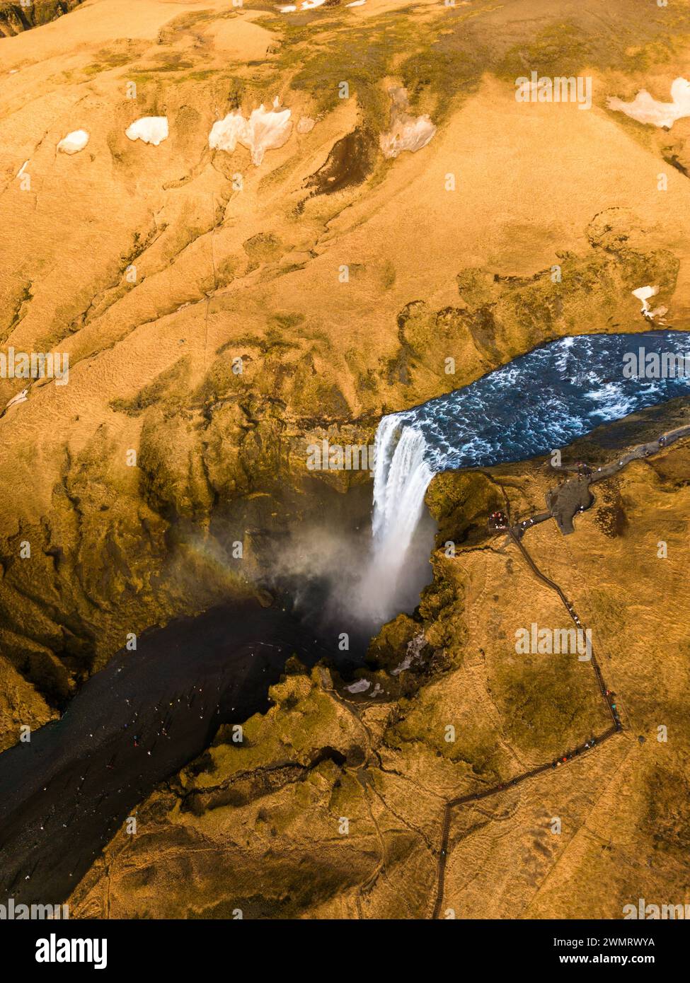 Spectacular arctic skgafoss cascade hi-res stock photography and images ...