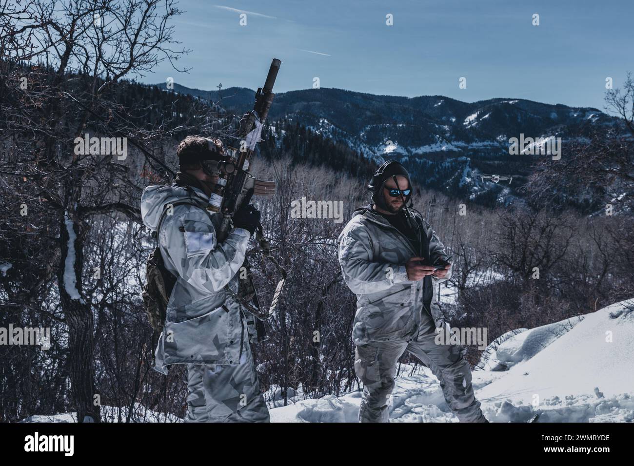 Two Green Berets assigned to 10th Special Forces Group (Airborne ...