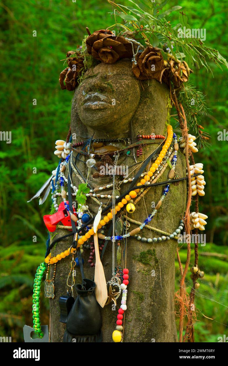 Amanda statue along Amanda's Trail, Cape Perpetua Scenic Area, Siuslaw ...