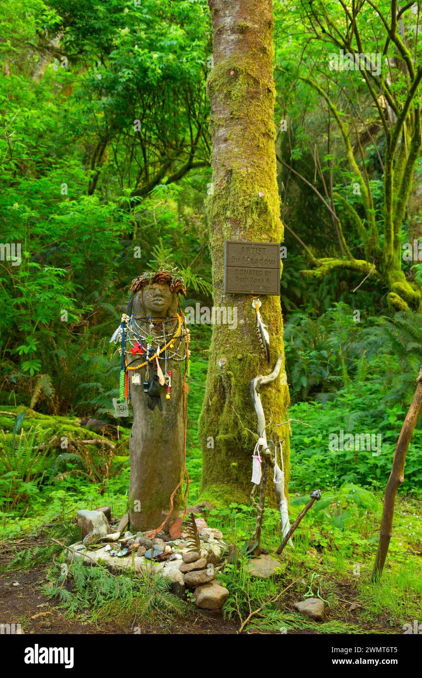 Amanda statue along Amanda's Trail, Cape Perpetua Scenic Area, Siuslaw ...