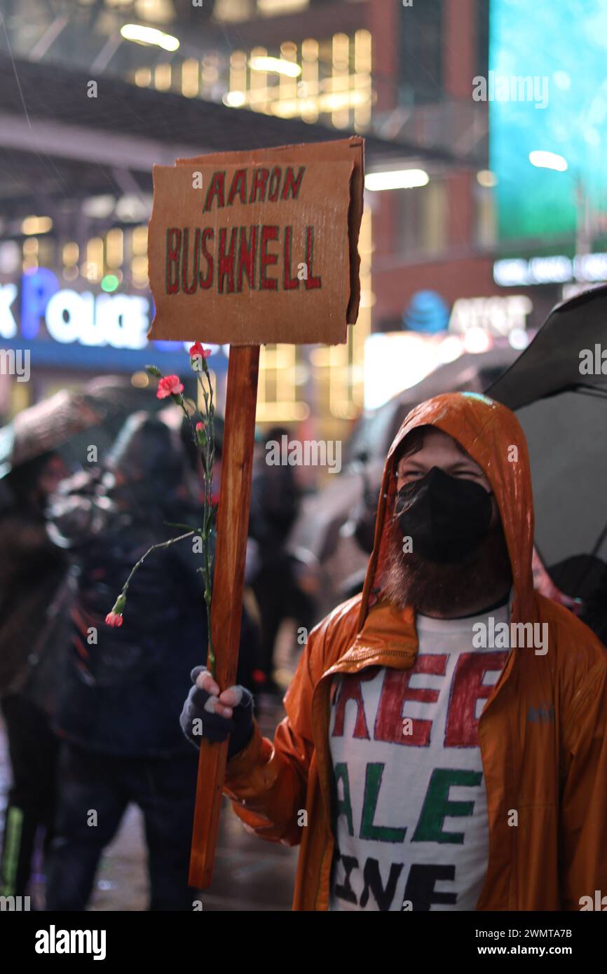 Aaron bushnell vigil hi-res stock photography and images - Alamy