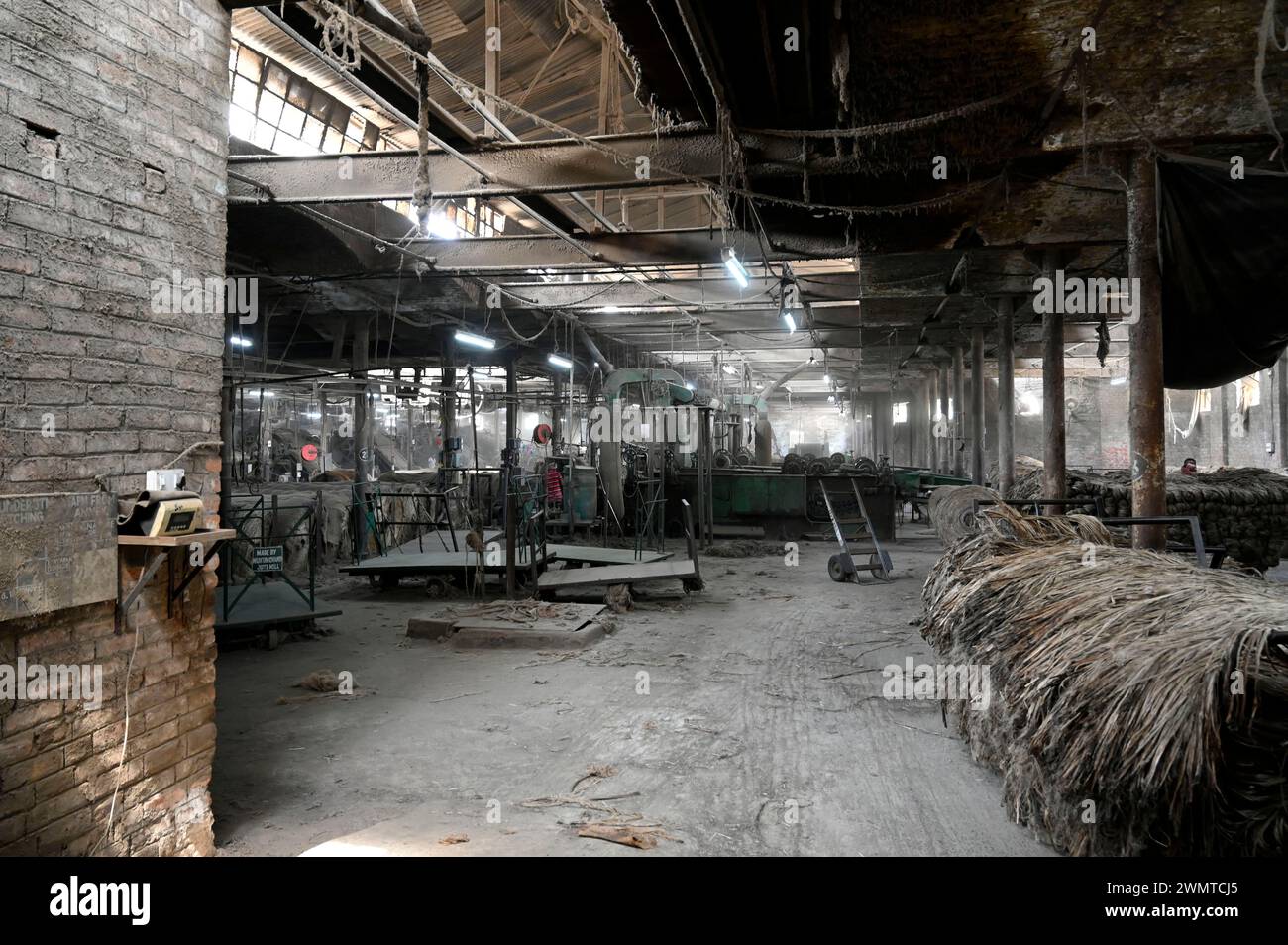 Jute mill calcutta hi-res stock photography and images - Alamy