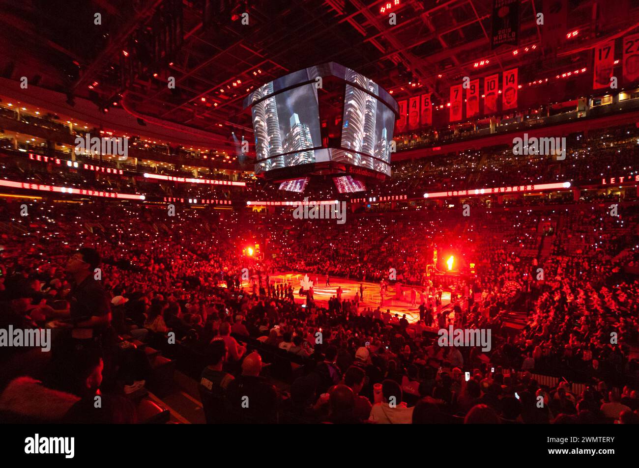 Scotiabank arena basketball hi-res stock photography and images - Alamy