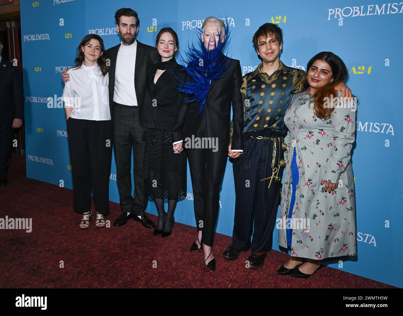 Dave mccary emma stone hi-res stock photography and images - Alamy