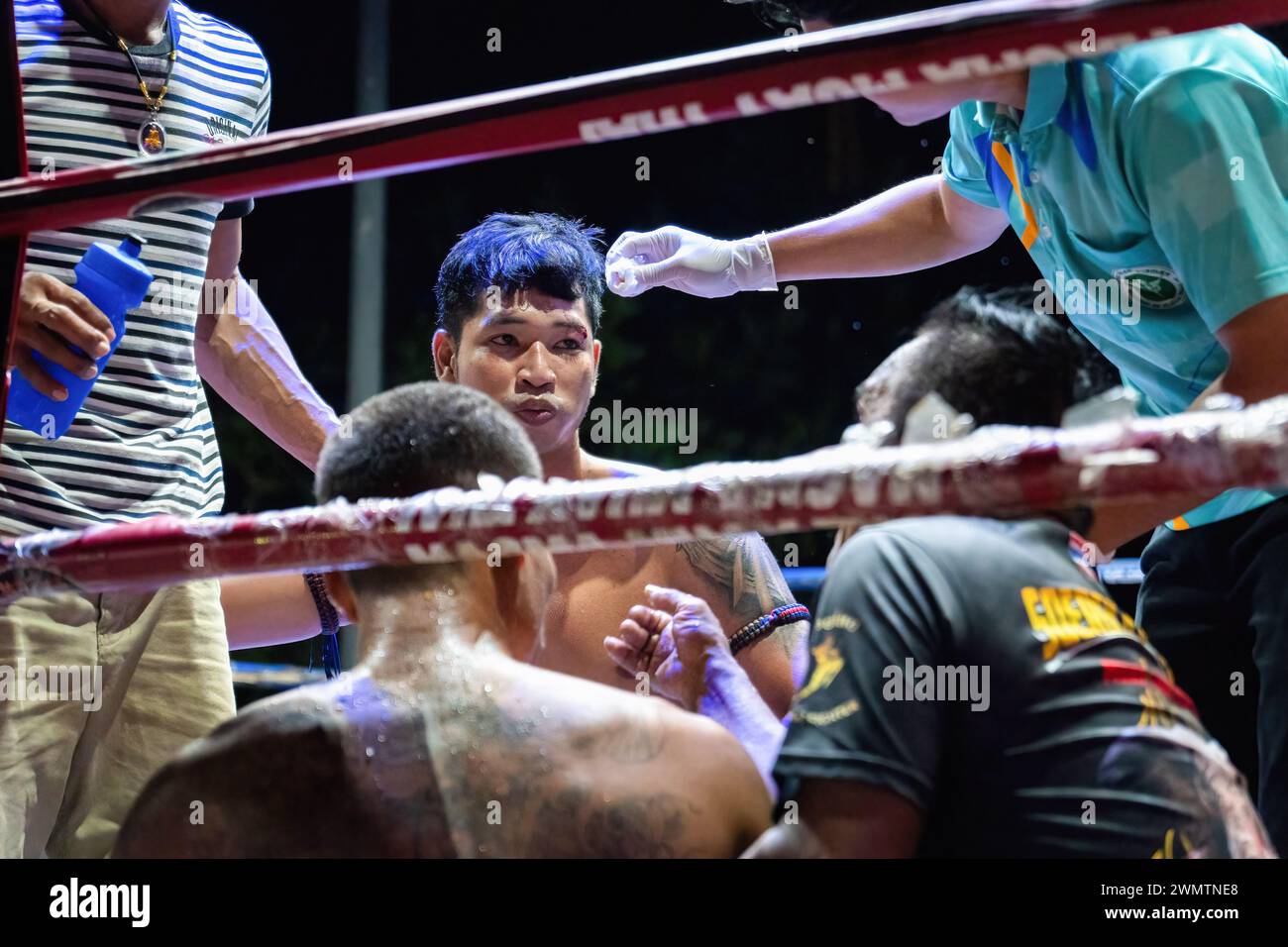 Koh chang fight school hi-res stock photography and images - Alamy