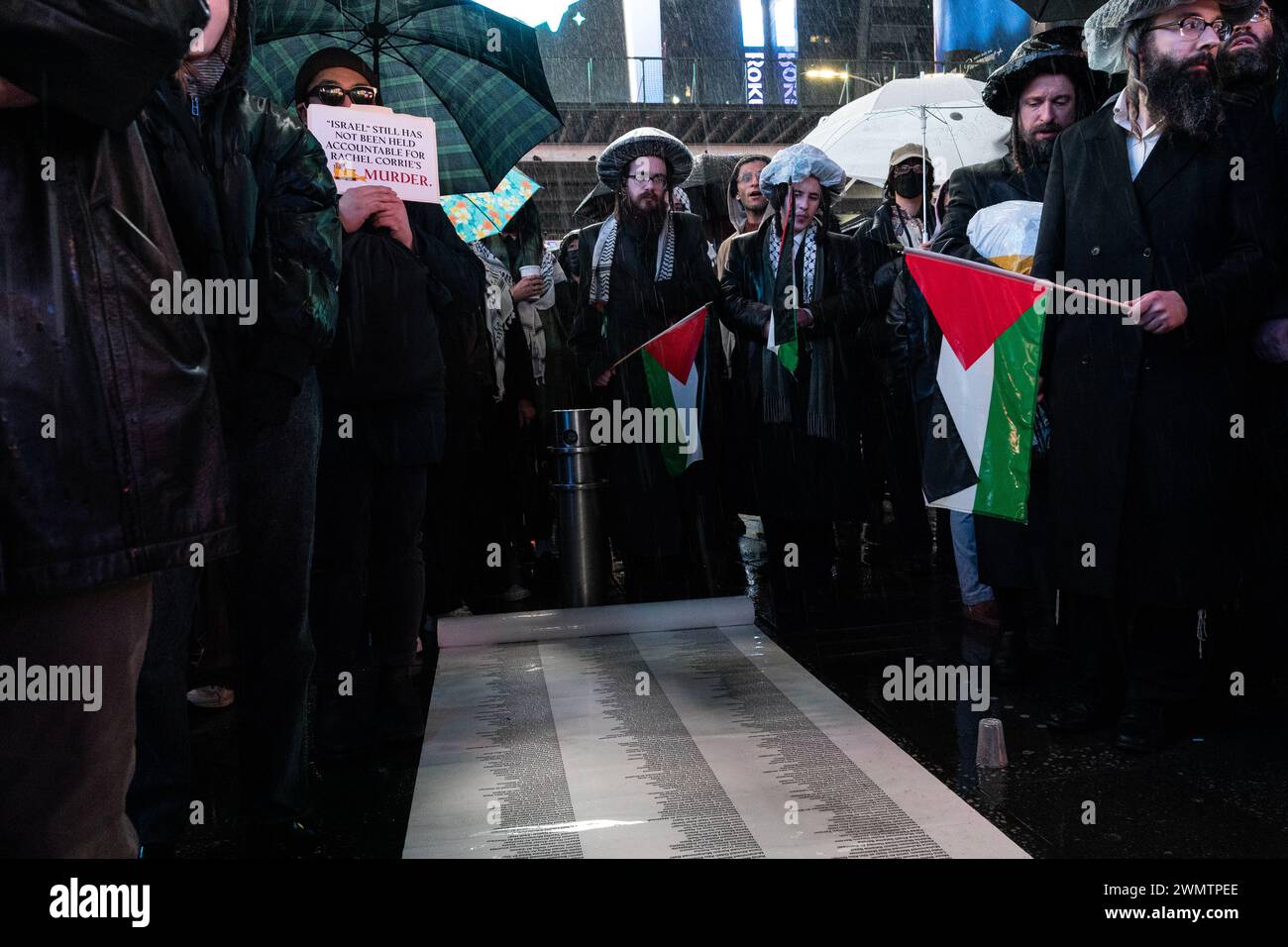 Activists gathered on Times Square at U. S. Army Recruiting Office in ...