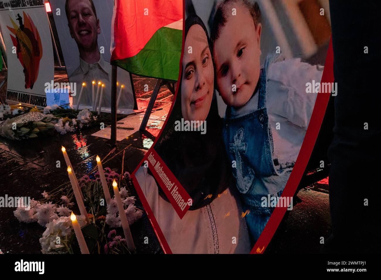 Activists gathered on Times Square at U. S. Army Recruiting Office in ...