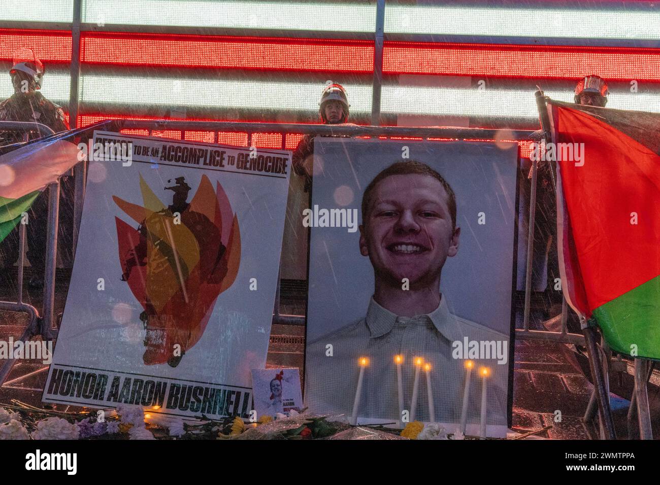 Aaron bushnell vigil hi-res stock photography and images - Alamy