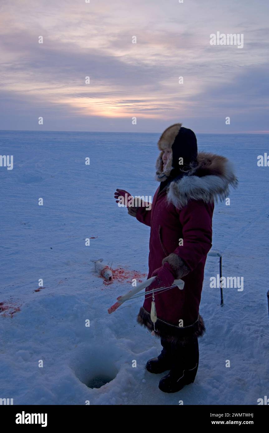 Native american traditional fishing hi-res stock photography and images ...