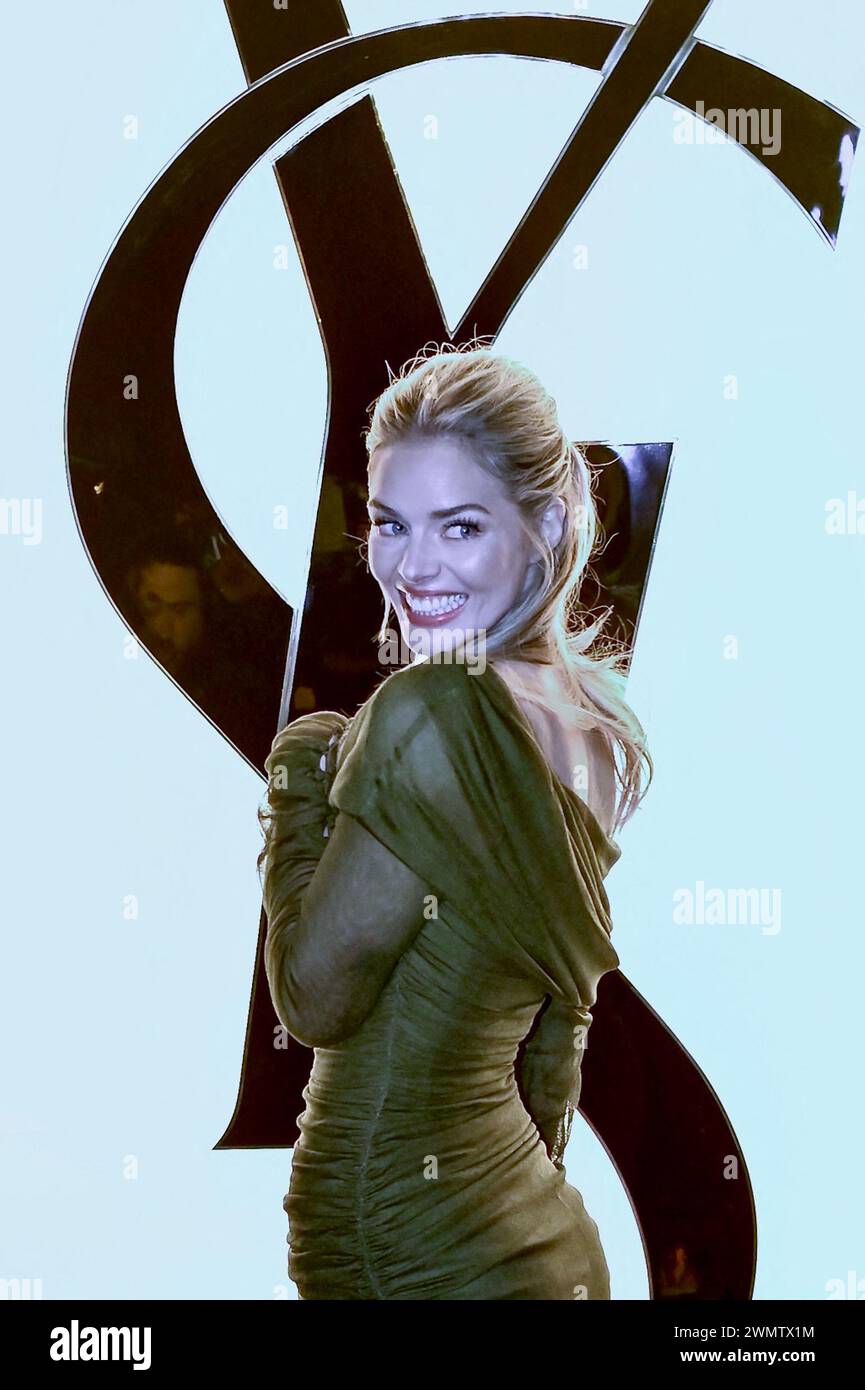 Paris, France. 27th Feb, 2024. Samara Weaving attends the Saint Laurent ...