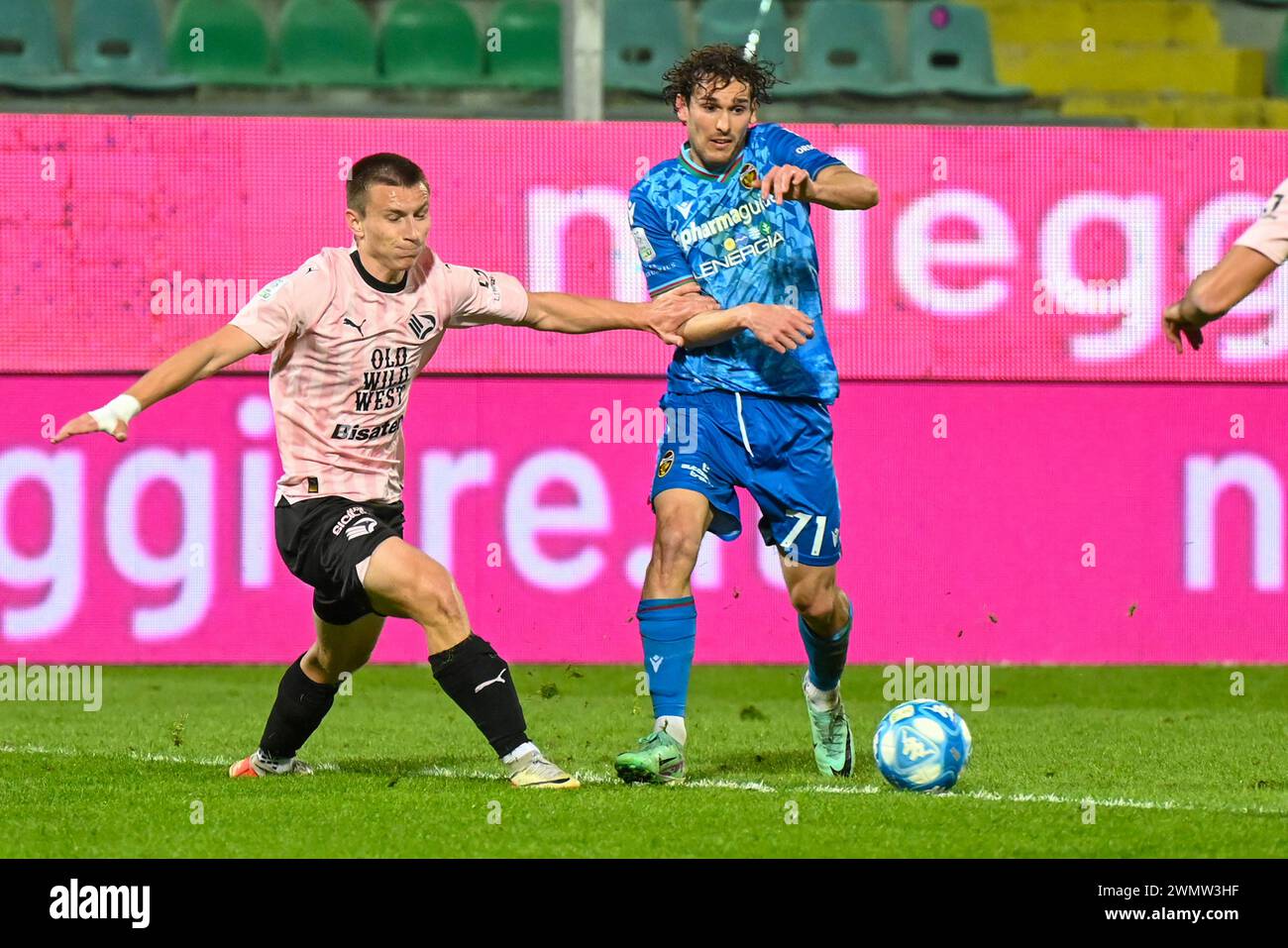 F c lund hi-res stock photography and images - Alamy