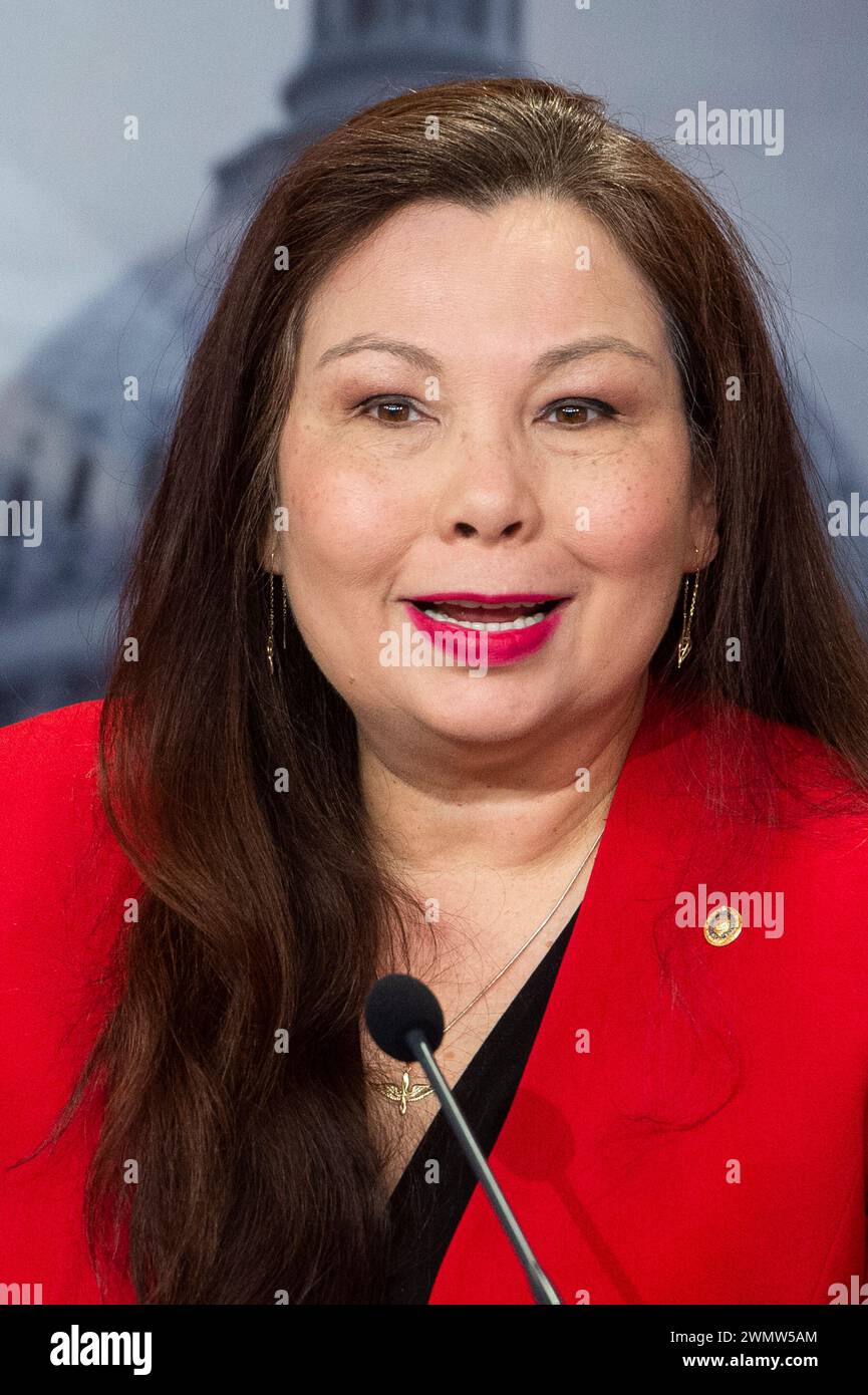 Washington, United States. 28th Dec, 2023. United States Senator Tammy ...
