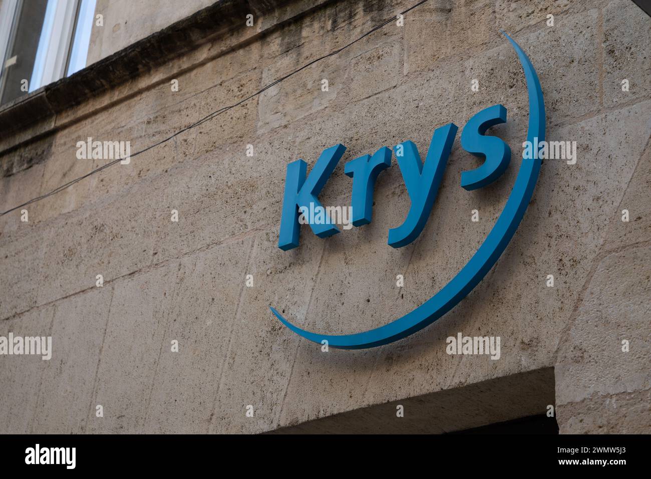 Bordeaux , France - 02 15 2024 : krys brand text chain and sign logo ...