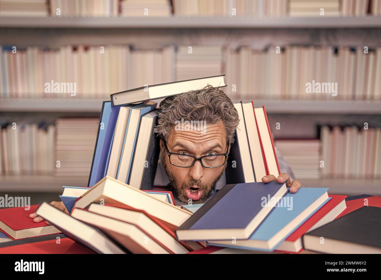 Hispanic student book store hi-res stock photography and images - Alamy