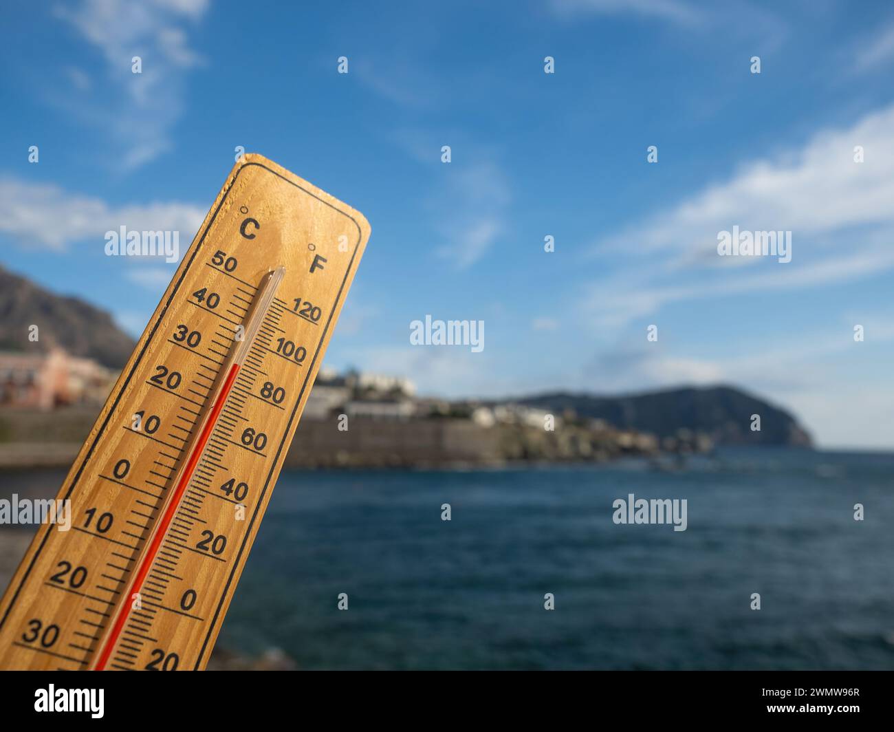 Measuring temperatures hi-res stock photography and images - Alamy