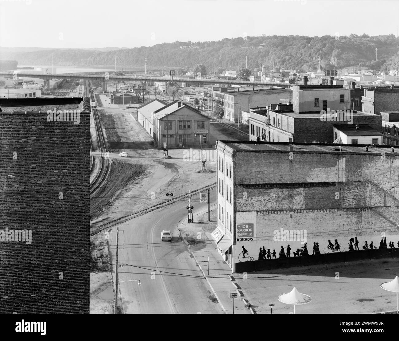 Dubuque Seed Company Warehouse in right foreground and Illinois central ...