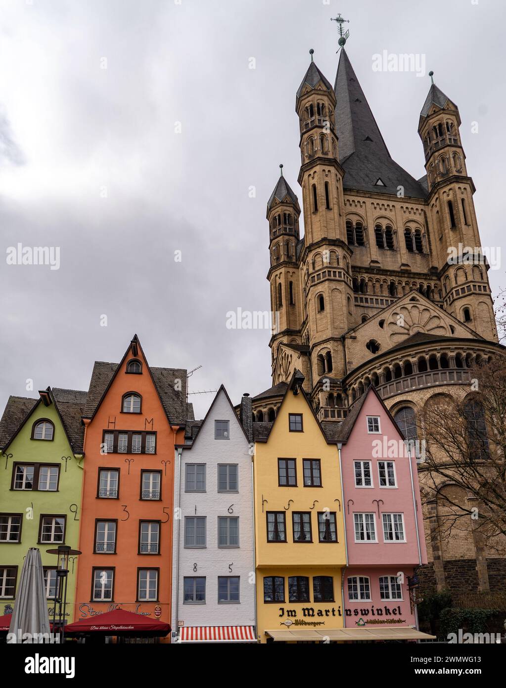 Historic cologne skyline hi-res stock photography and images - Alamy