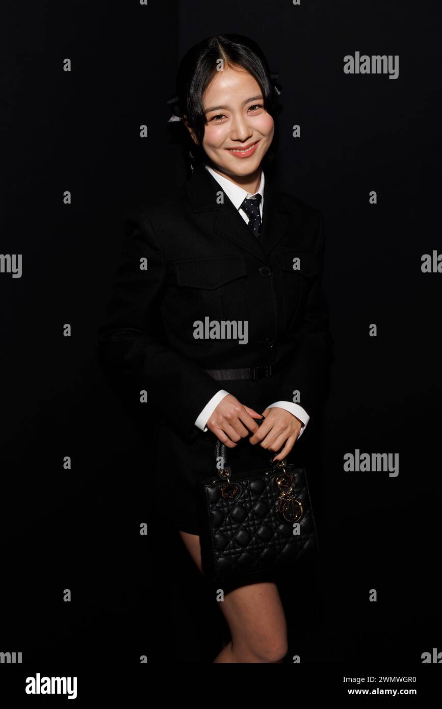 Jisoo attends the Christian Dior Fall/Winter 2024-2025 ready-to-wear ...