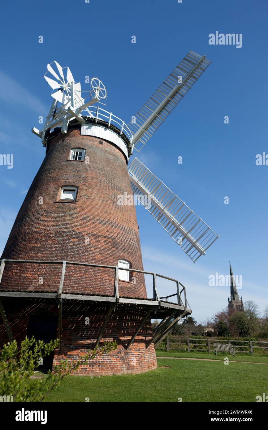 Eight blade fantail hi-res stock photography and images - Alamy