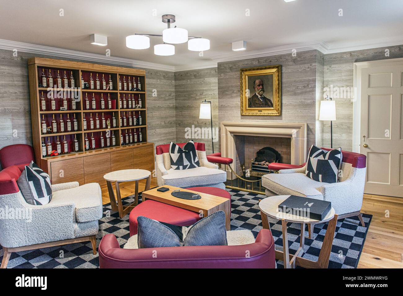Interior of Easter Elchies House , Macallan Distillery and Visitor ...