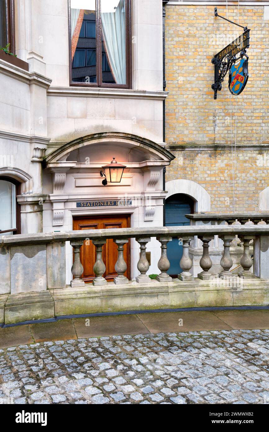 stationers hall court livery yard in city of london england Stock Photo ...