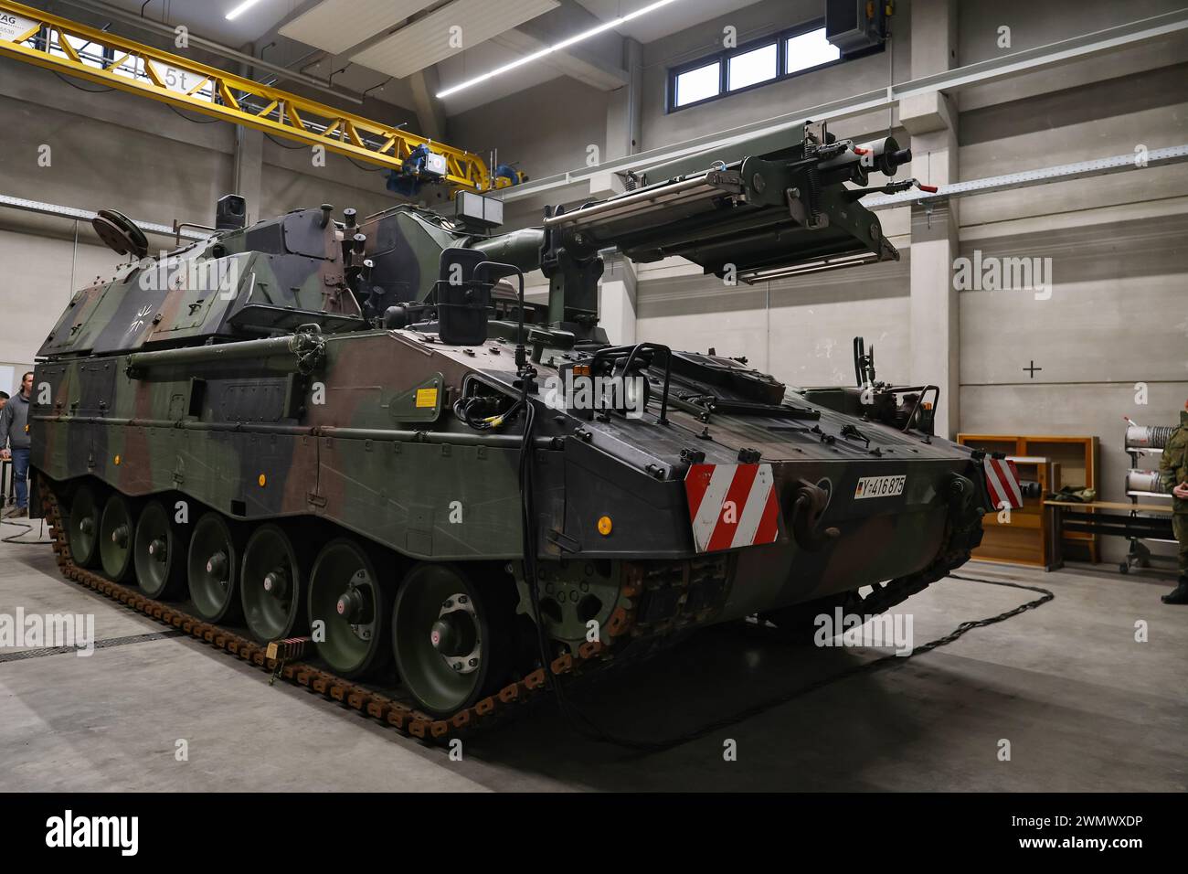 Weiden, Germany. 28th Feb, 2024. A 2000 self-propelled howitzer ...