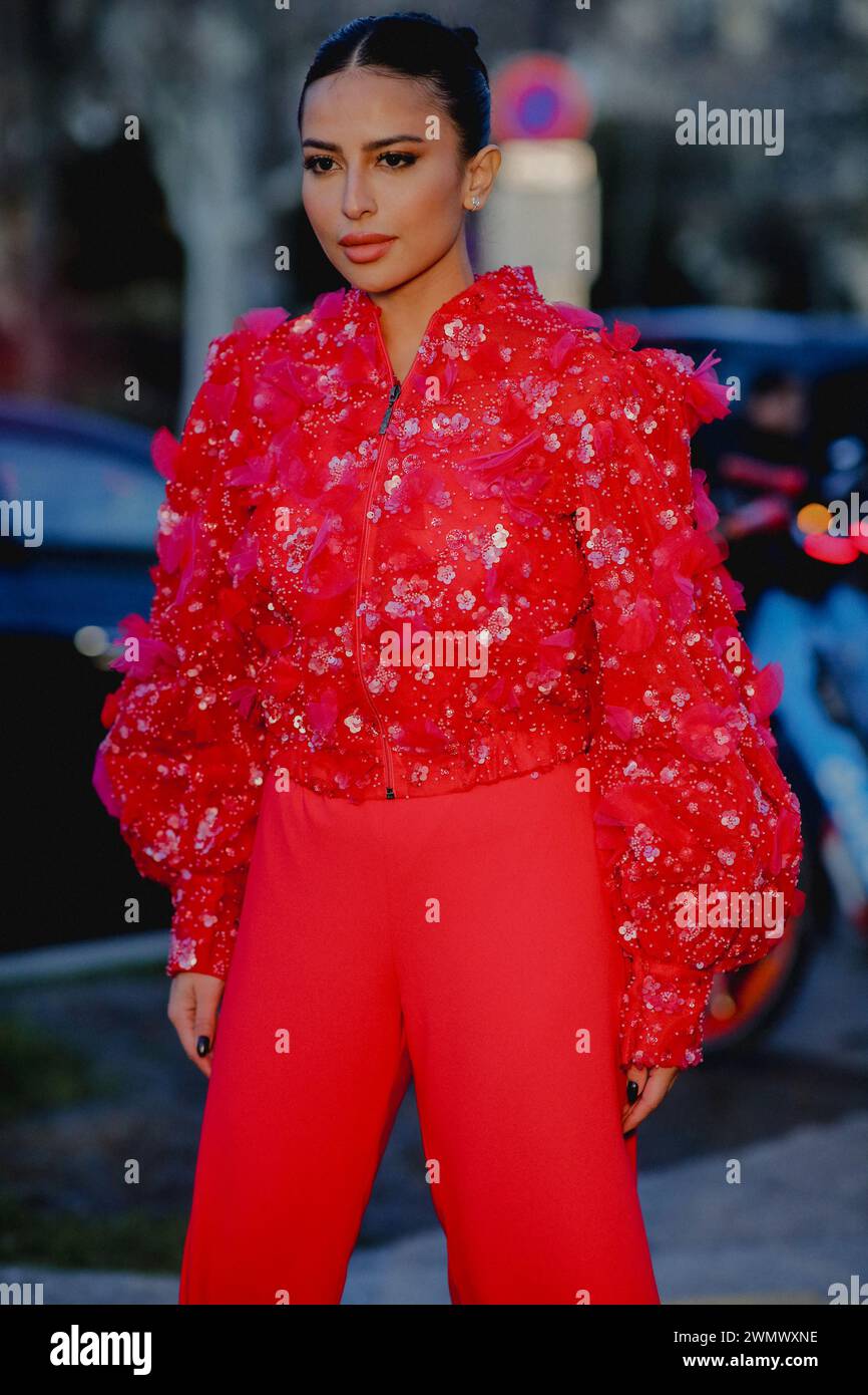 Paris, France. 22nd Jan, 2024. Street style, Lama Alakeel arriving at ...